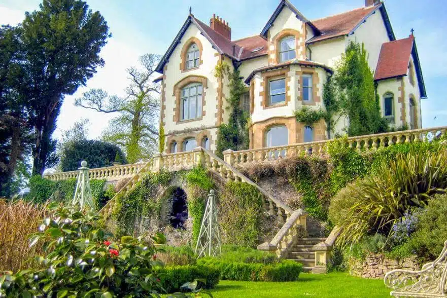 Bank holidays UK | Unique holiday escapes – Party Houses